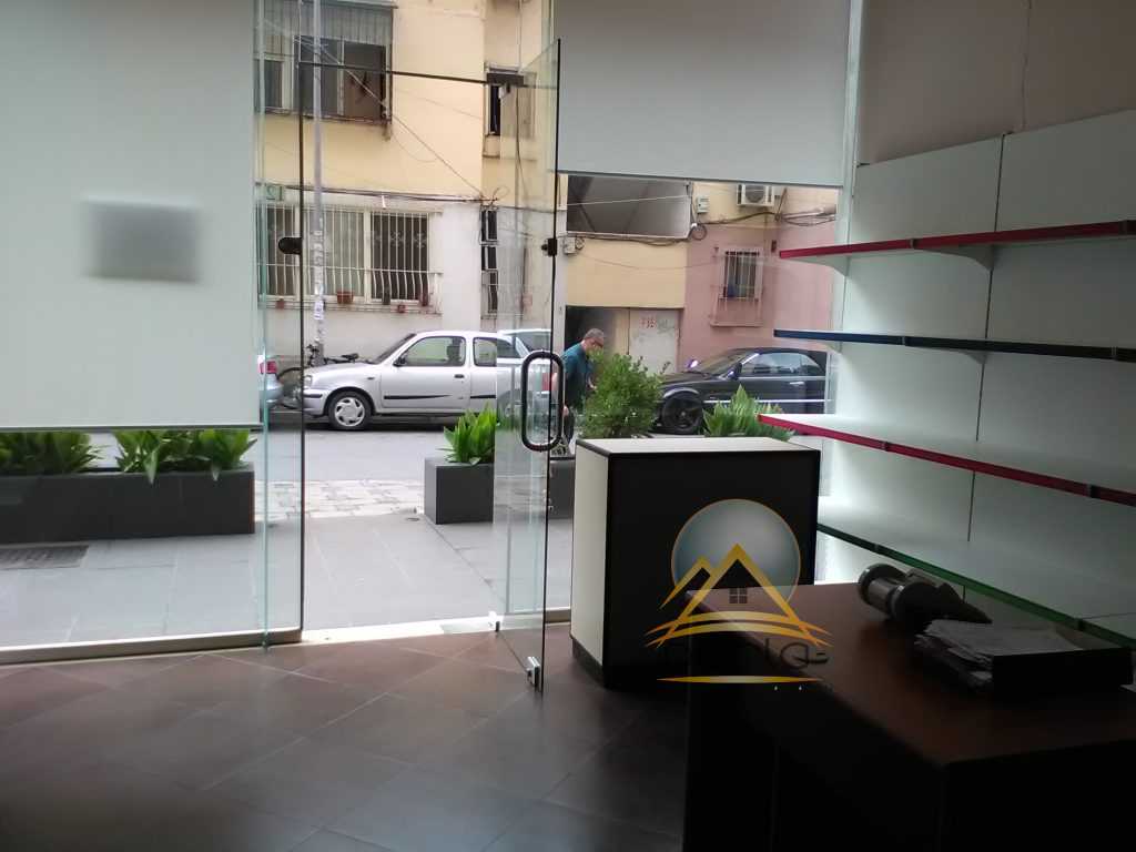 Jepet dyqan me qira,Rr Zef Jubani - Perla Real Estate | Apartamente me ...