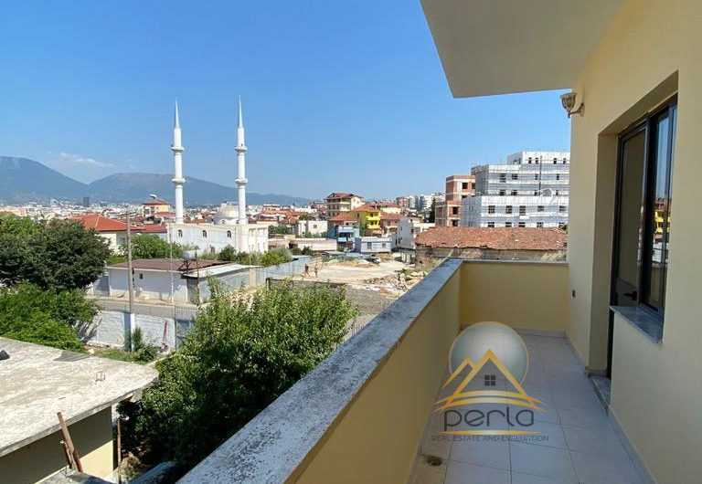 Jepet me qera Apartament 2+1+2 Kati 2 i nje vile Tek Rruga Bedri ...